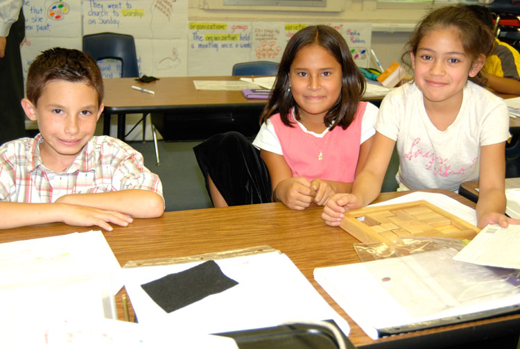 Equitable Learning: Grade-Level Content Curriculum for English Learners