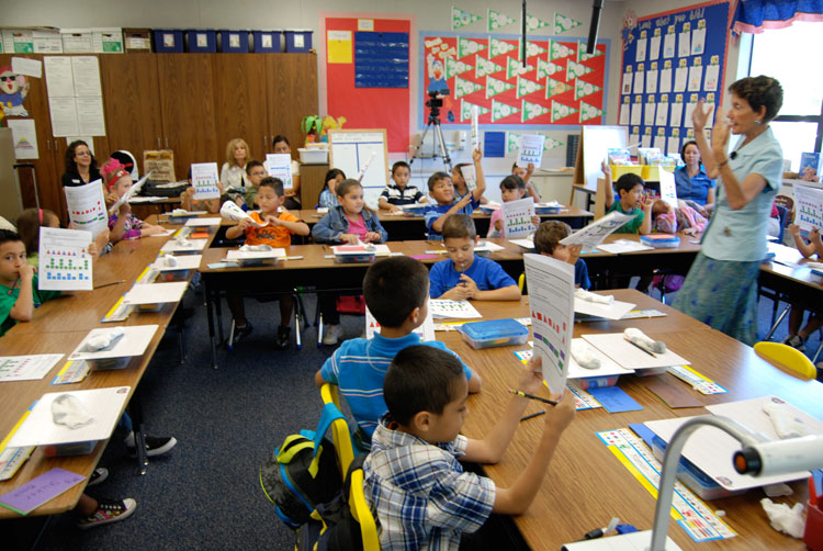 Equitable Learning: Grade-Level Content Curriculum for English Learners